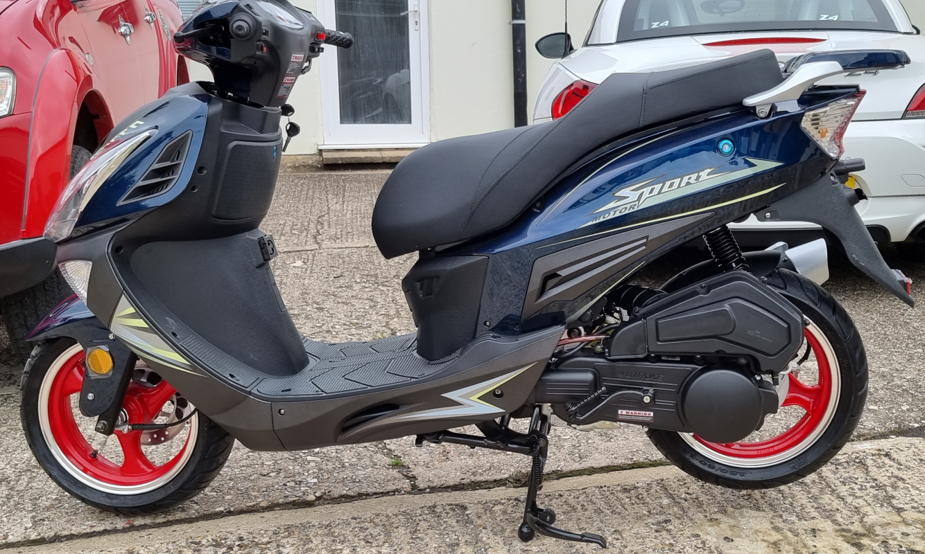 Leeway Falcon 125cc EFi Euro 5 Best Seller In Stock – The Scooter Warehouse